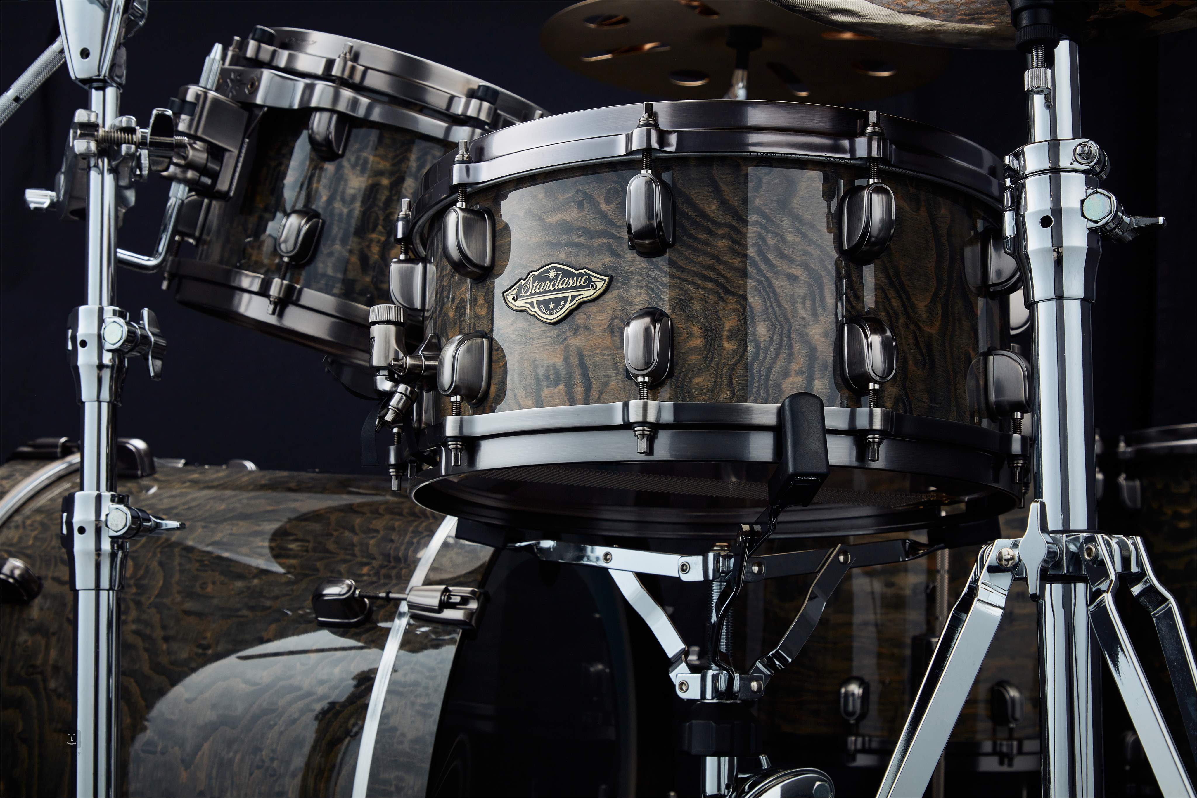 TAMA Starclassic Walnut/Birch Gloss Charcoal Tamo Ash Shell Set Bicí ...