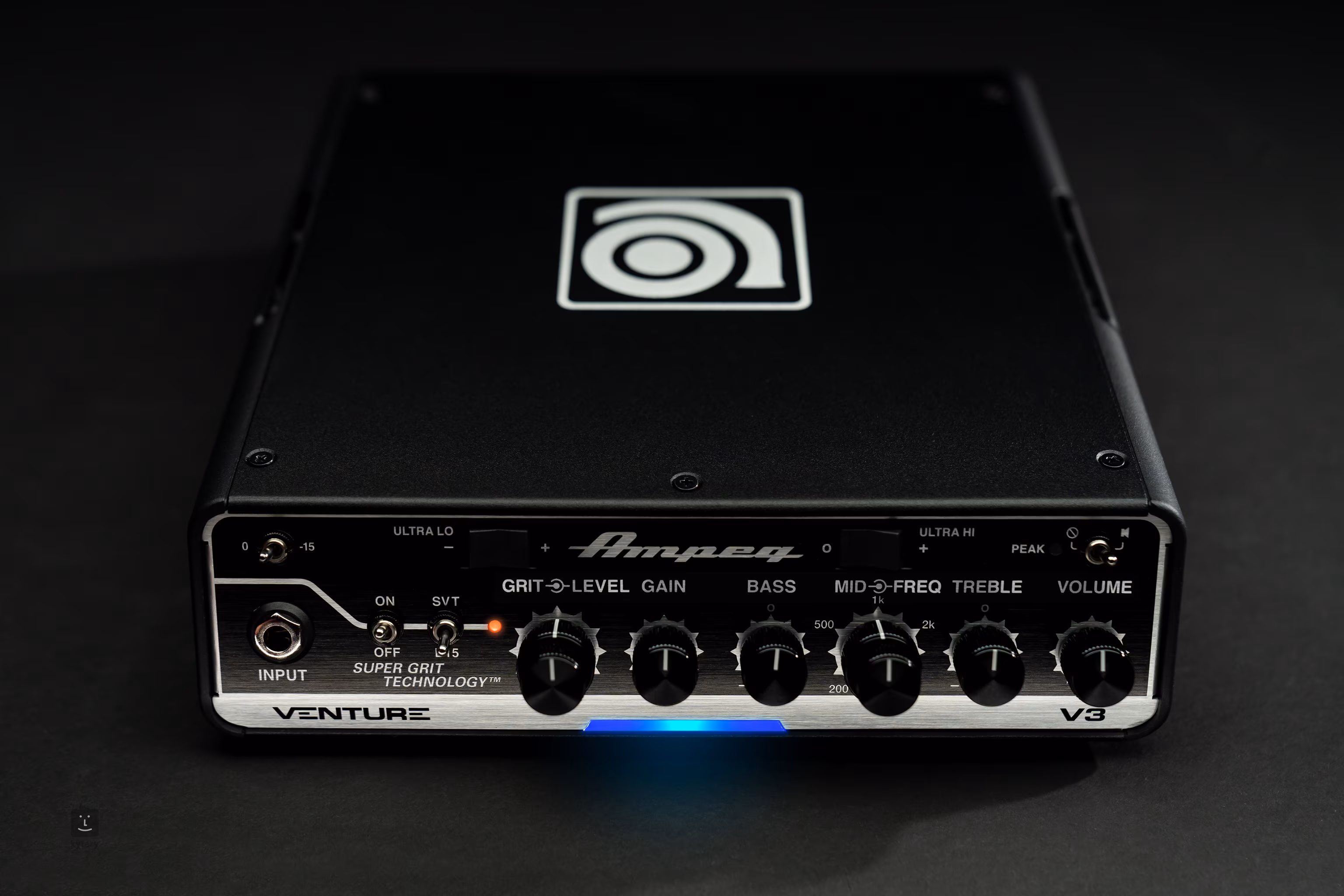 AMPEG Venture V3 Baskytarový tranzistorový zesilovač | Kytary.cz